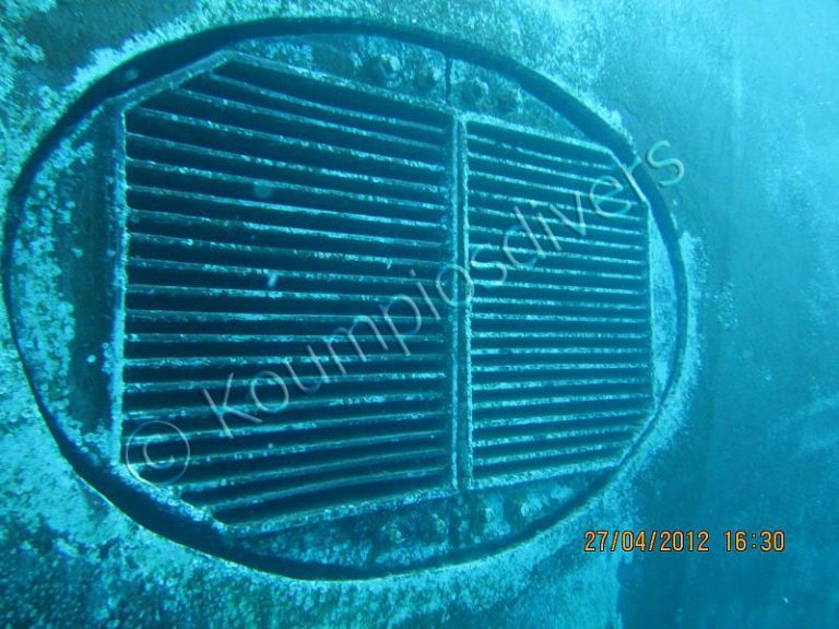 U/W Sea Chest Grating Cleaning – Hellasdivers